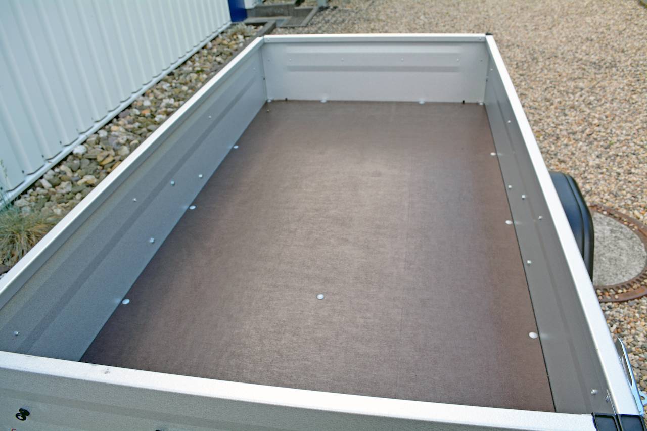 TPV Trailers Anhänger | Böckmann TL-EU2 202x107x35cm 750kg Tieflader ...