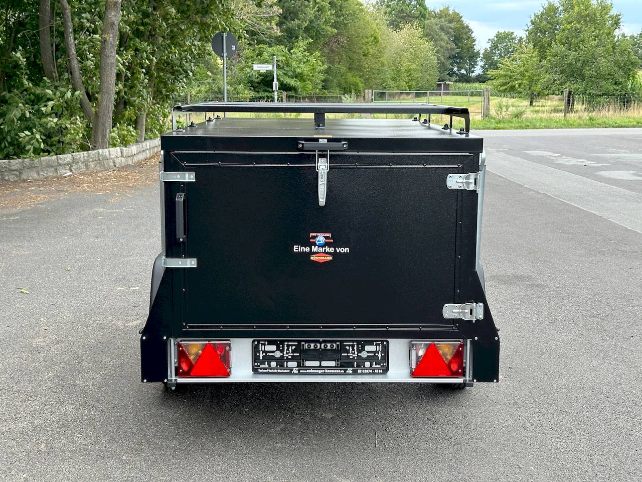 TPV Anhänger | Böckmann KT-EU2 SCHWARZ 202x107x72cm 750kg mit Deckel ...