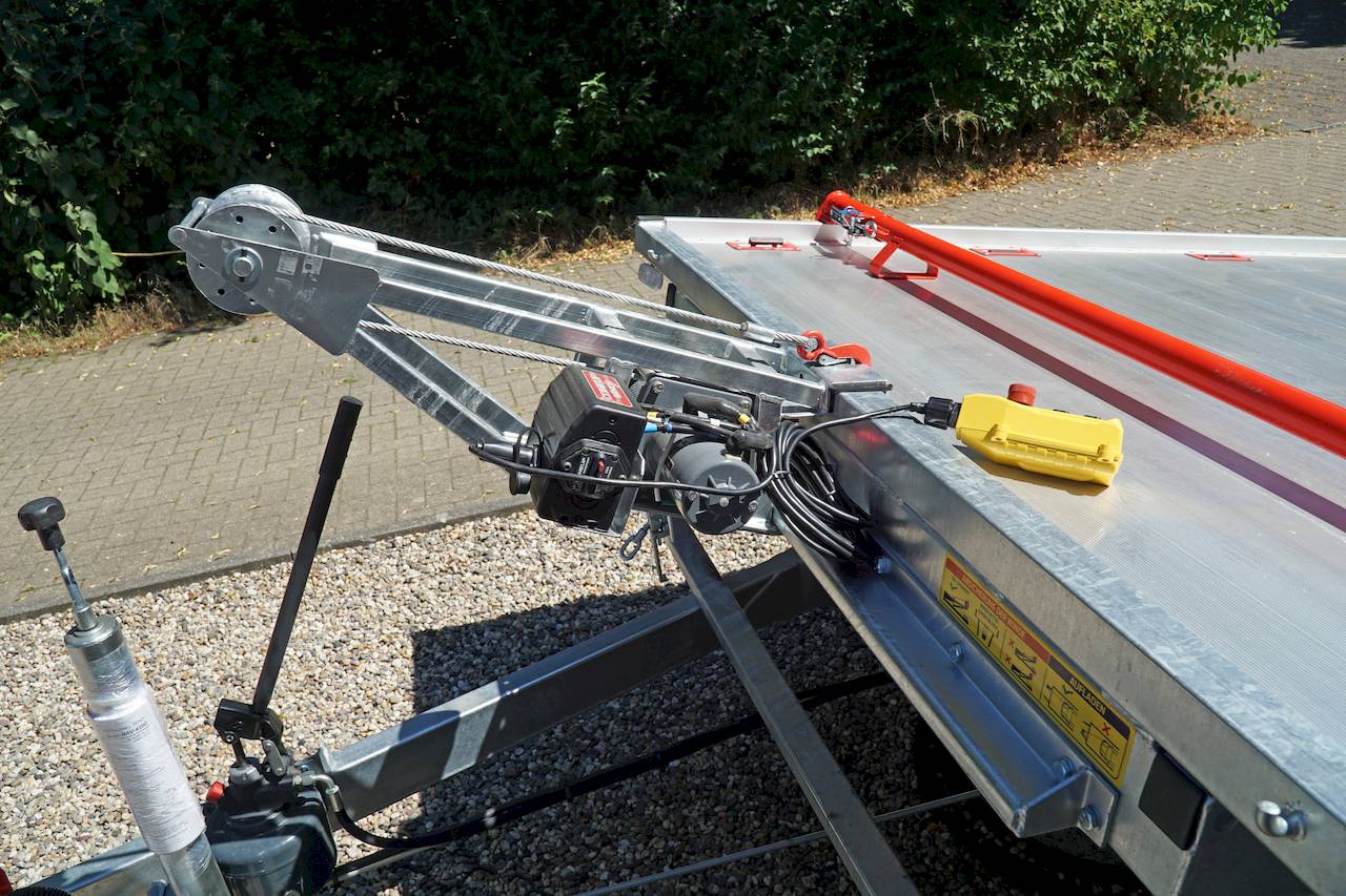 Vezeko Imola 35.47 Race Master Tridem 542x209cm 3500kg | E-Winde ...